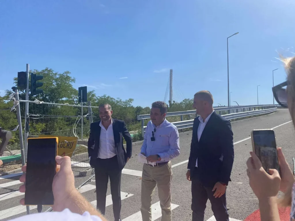 Podul hobanat a rămas oficial fără constructor | Tribunalul Arad a ...