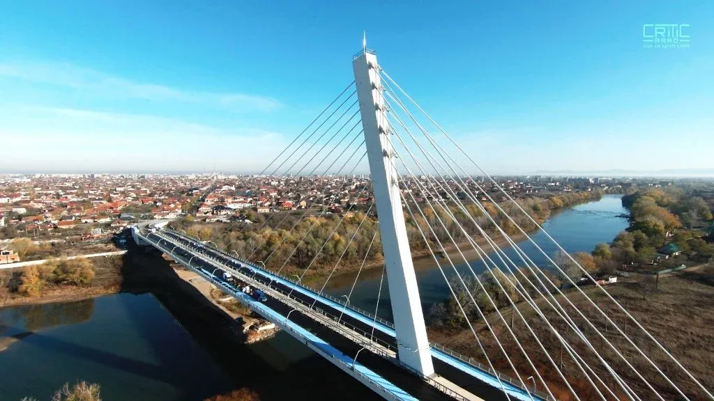 pod hobanat Arad_14 noi 2025 | Critic Arad