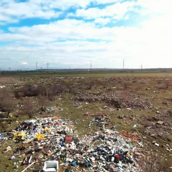 Groapa de gunoi din Sânicolaul Mic - o capodoperă marca MAMBO